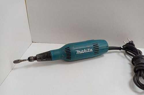 Гравер Makita GD0603