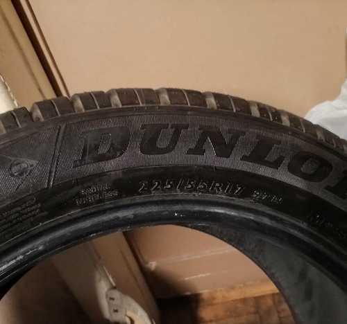 Dunlop SP Sport Maxx DSST ROF 225/55 R17