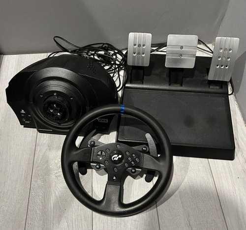 Руль Thrustmaster T300   педали