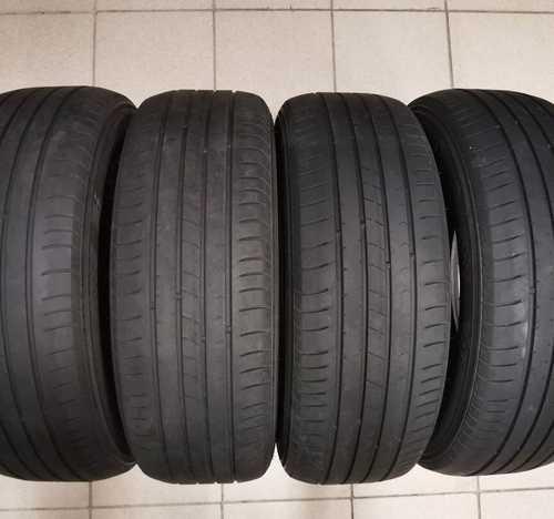 Kumho Ecsta HS51 215/60 R17 96H