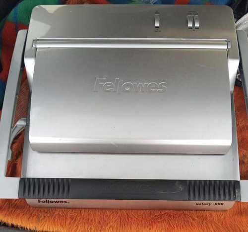 Брошюровщик fellowes