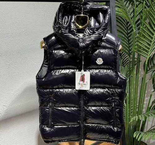 Жилетка moncler с nfc