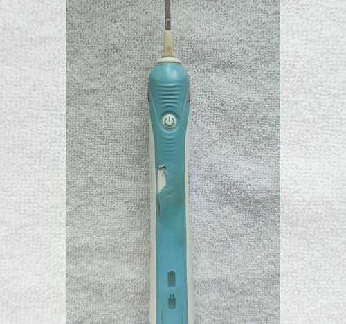 Зубная щетка oral b pro 1000