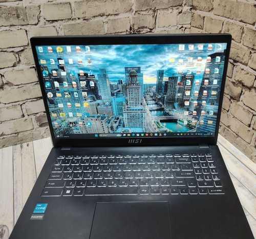 Ноутбук 15.6" MSI Modern 15 B12M-211RU