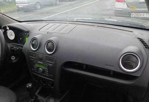 Торпедо Ford Fusion