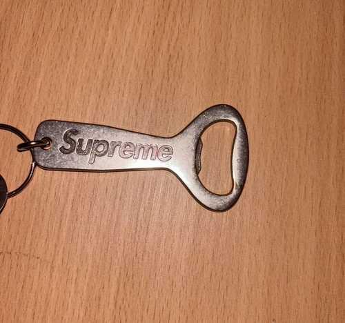 Открывашка Брелок supreme