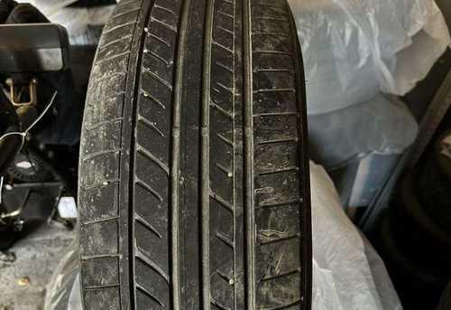 Goodyear Assurance ComforTred 225/40 R19