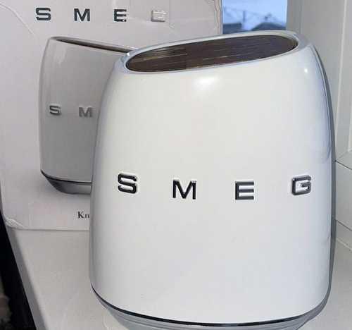 Подставка для ножей smeg