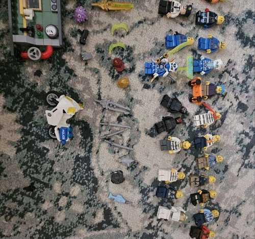 Lego мини-фигурки