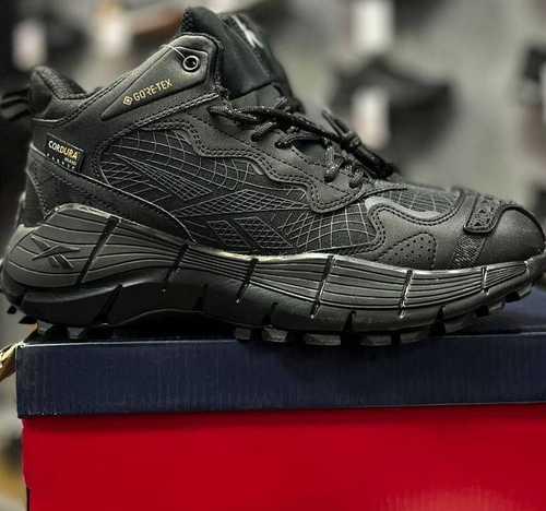 Удобные зимние кроссовки Reebok Zig Kinetica