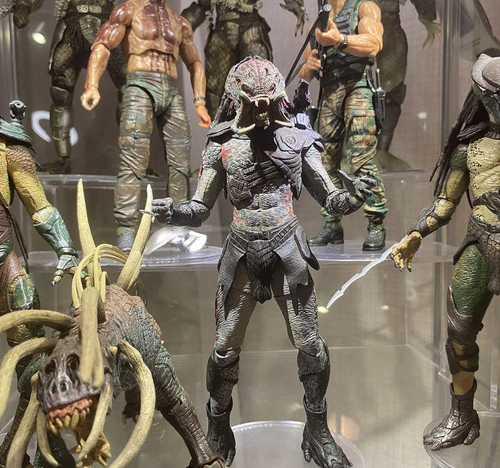 Фигурка Хищник Neca Berserker Predator unmasked