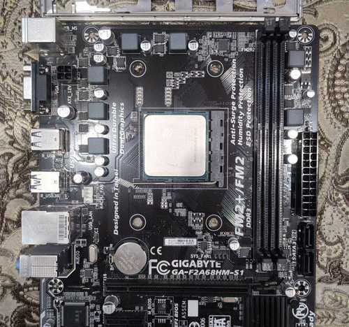 Gigabyte GA-F2A68HM-S1 + A10 6800