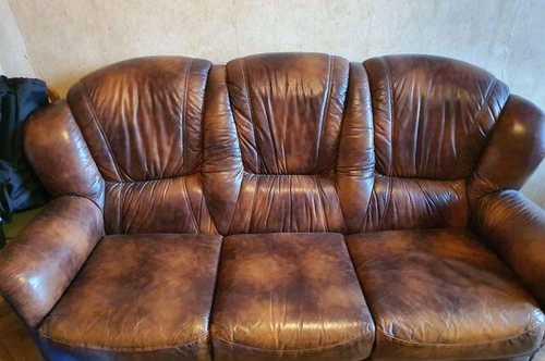 Кожаный диван Alberto Nieri и 2 кресла бу