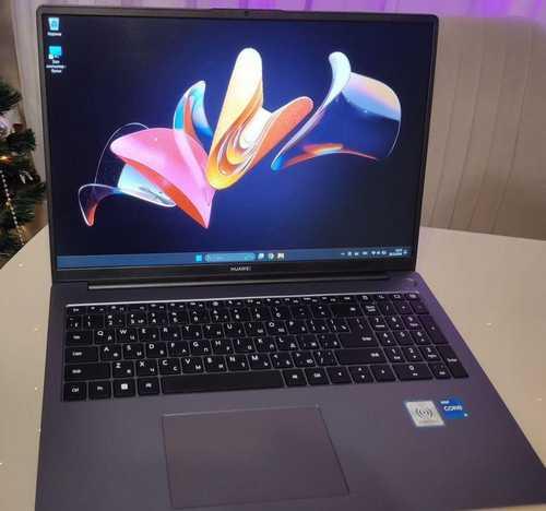 Huawei MateBook D16 (i5/16Гб/512ssd/win11)