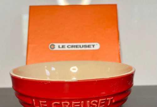 Le creuset три набора столовой посуды