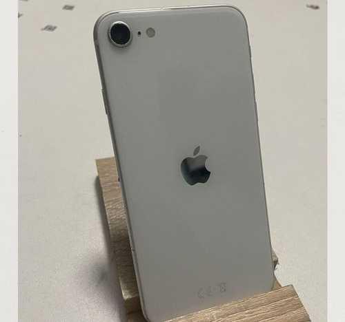 iPhone SE (2020), 64 ГБ