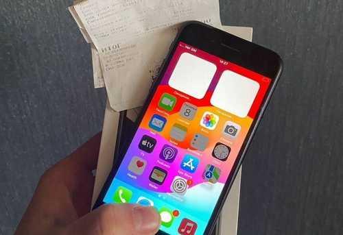 iPhone SE, 64 ГБ