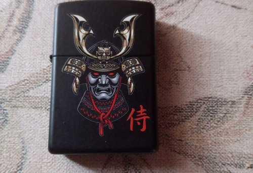 Зажигалка бензиновая zippo