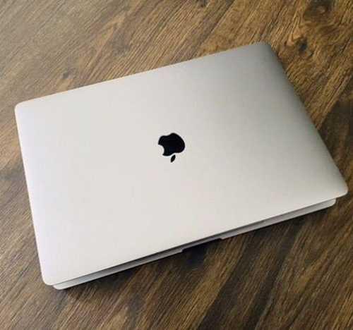 MacBook Pro 15 2019 (i9/512GB)