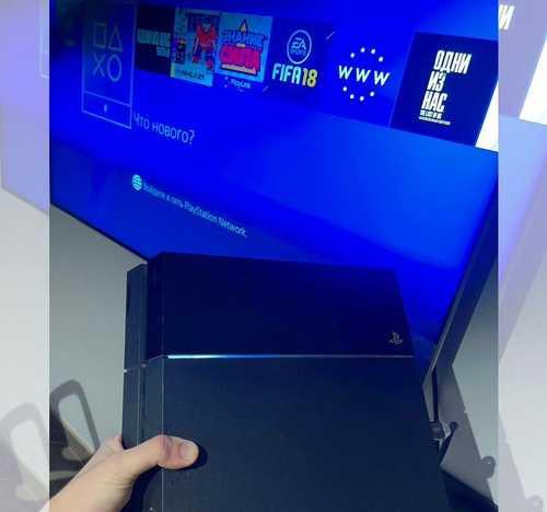 Sony PlayStation 4