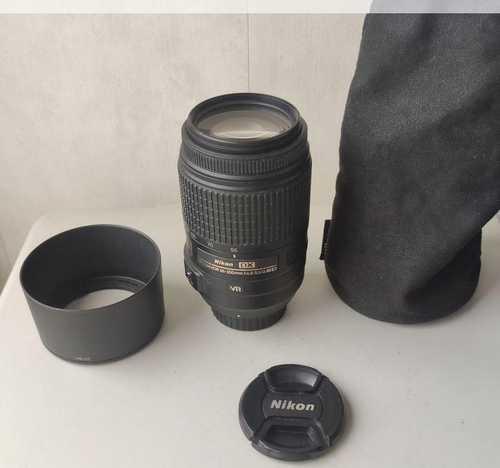 Nikon AF-S 55-300mm VR с чехлом и блендой
