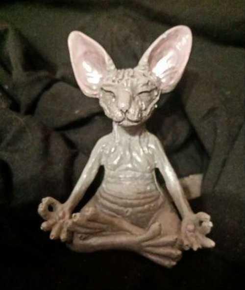 Статуэтка кот сфинкс