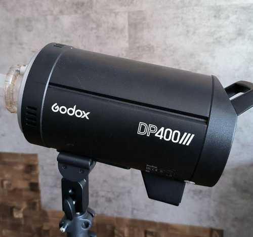 Вспышка студийная Godox DP400III