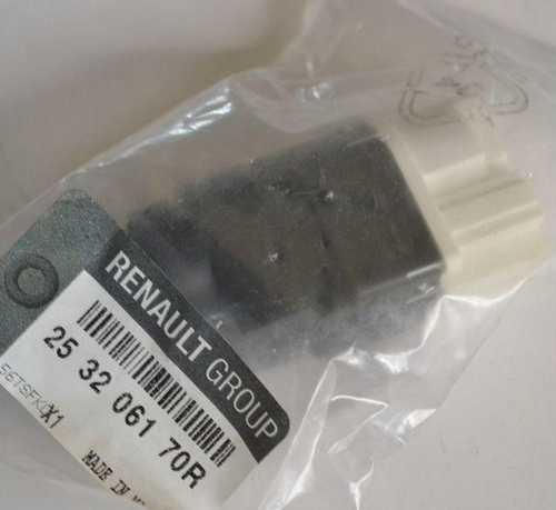Включатель стоп сигнала 253206170R renault