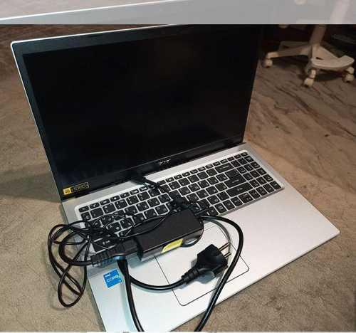 Ноутбук Acer aspire 3