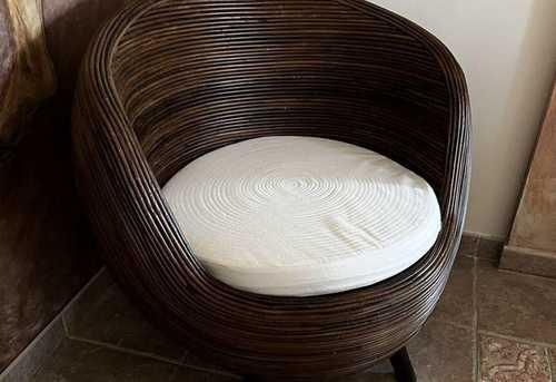 Кресло из ротанга плетеное
