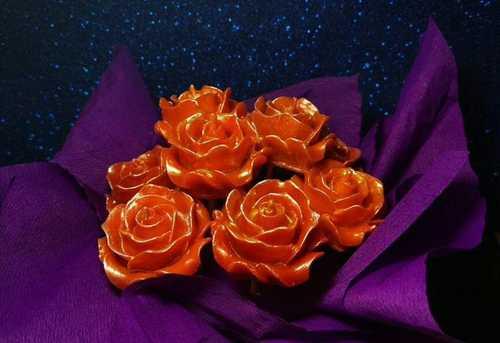 Букет роз из плавающих свечей