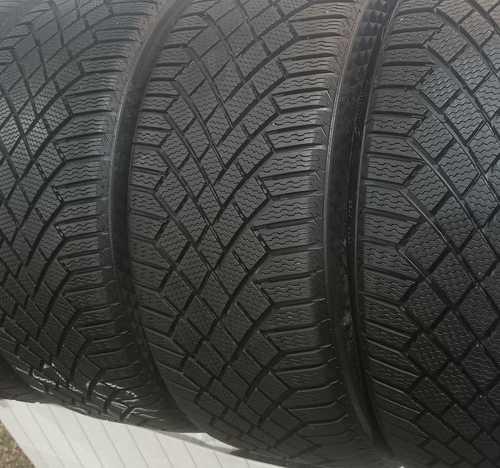 Continental ContiVikingContact 7 255/40 R20