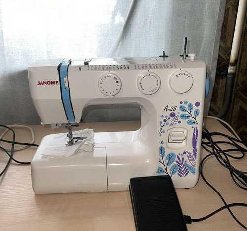 Швейная машинка janome a25