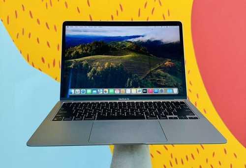 MacBook Air 13 M1 (256GB, Space Gray)