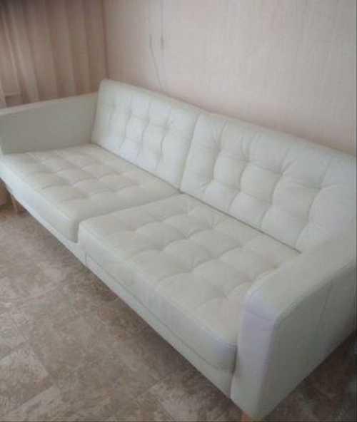 Кожаный диван IKEA
