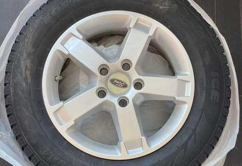Комплект зимних колес на литых дисках R15