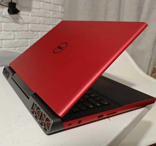 Ноутбук dell inspiron 7567