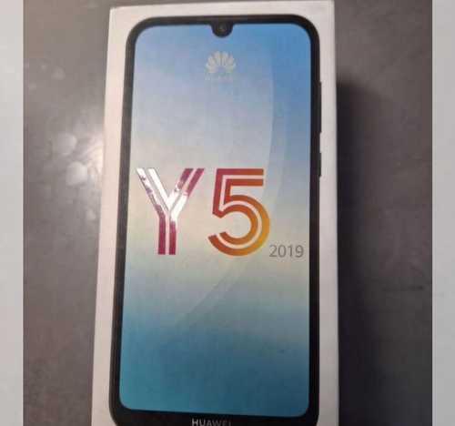 Huawei Y5 (2019), 2/32 ГБ