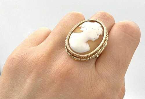 СССР Золотое кольцо с камеей 583 проба