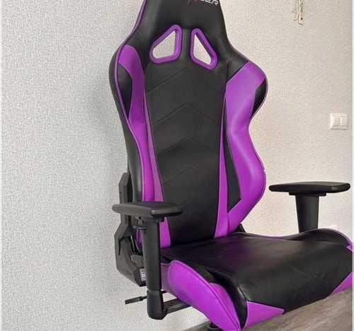 Компьютерное кресло dxracer