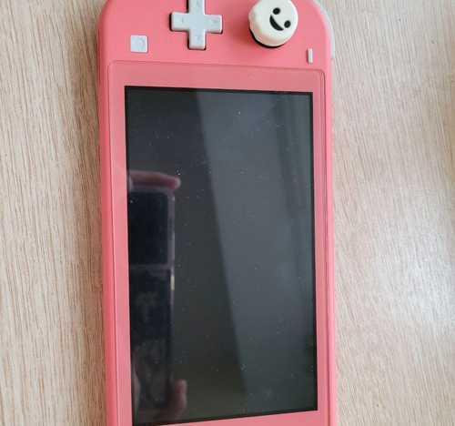 Б/У Nintendo Switch Lite   аксессуары