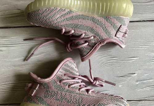 Новые кроссовки на девочку yezzy изи 24
