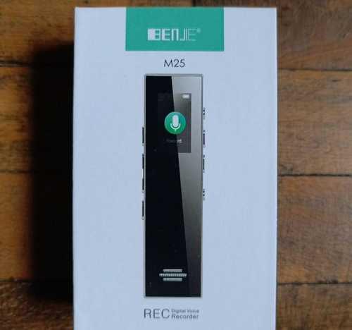 Benjie M25 диктофон