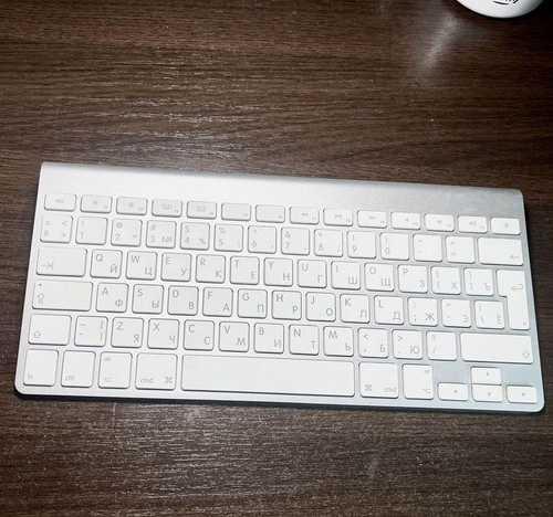 Клавиатура Apple magic keyboard (Bluetooth)