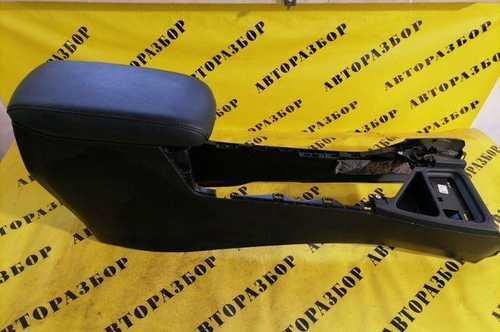 Подлокотник Toyota Rav4 40 2013-2019 2.0 3ZR FE