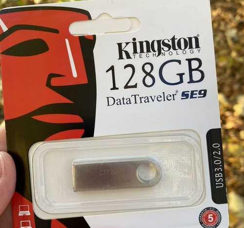 USB флешка Kingston 128 гб 3.1 /3.0