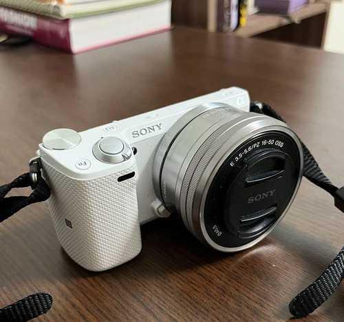 Sony Alpha Nex-5t Kit