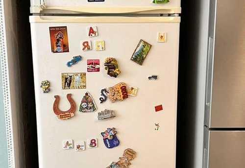 Холодильник бу snaige