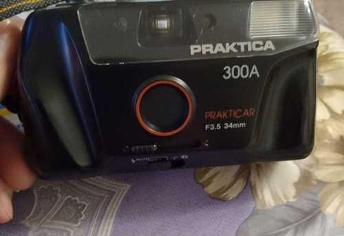 Пленочный фотоаппарат Practica 300A