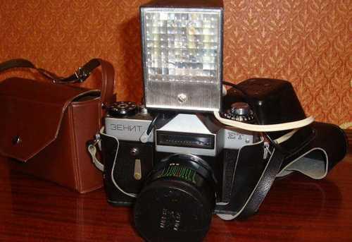 Зеркальный фотоаппарат Зенит-ет